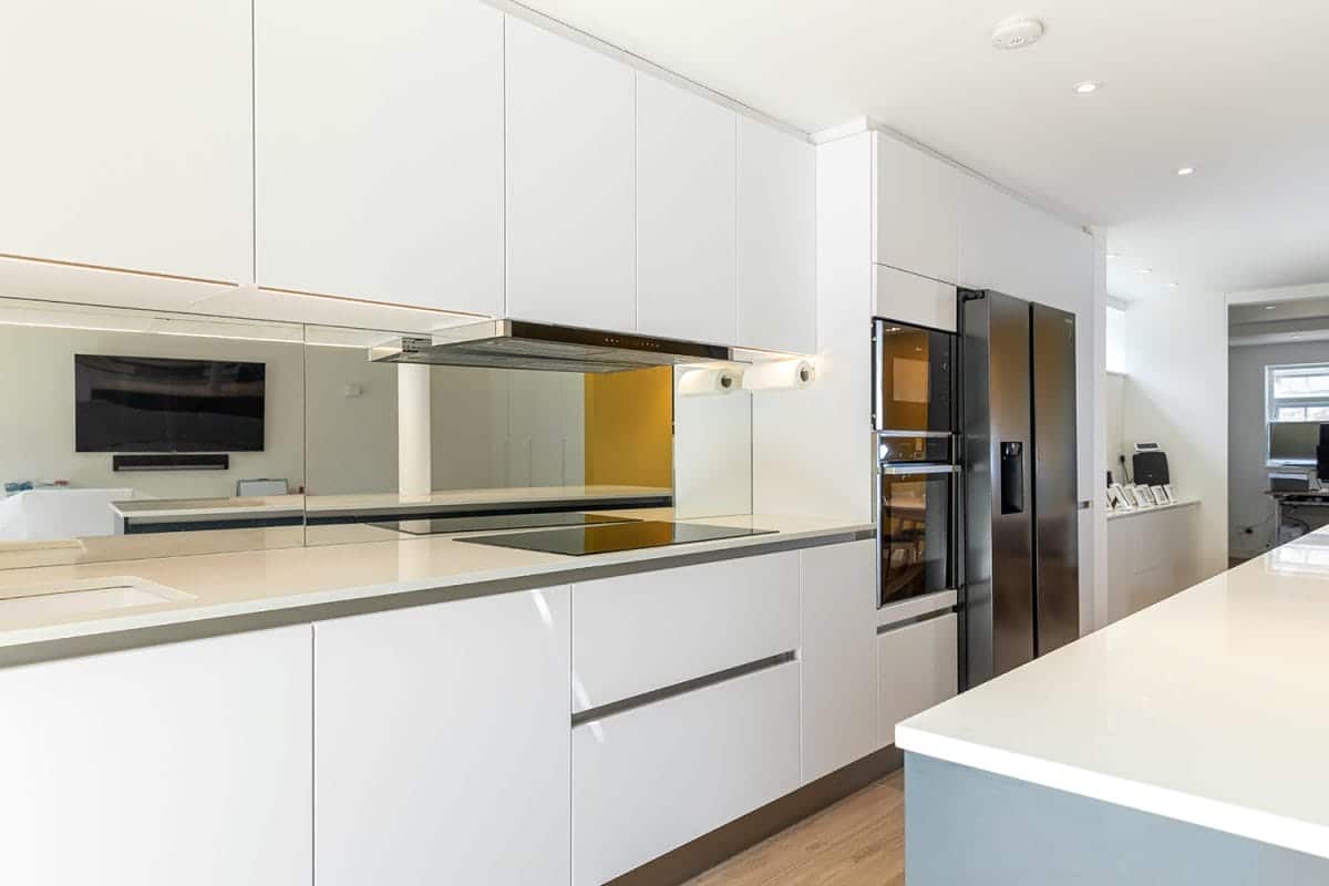 Exquisite Handleless Kitchen | Ebstone Kitchens