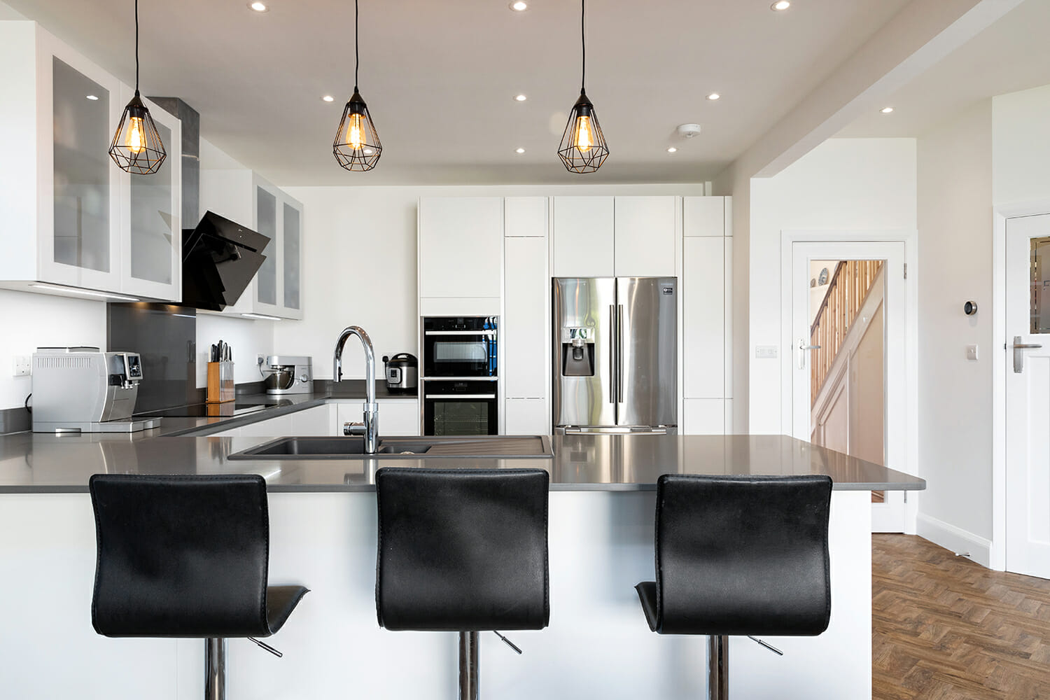 Bright & Traditional British Kitchen | Ebstone Kitchens