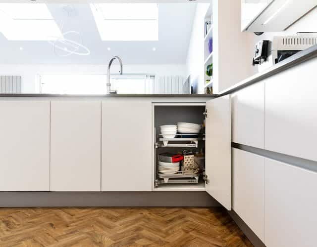 Bright & Traditional British Kitchen | Ebstone Kitchens