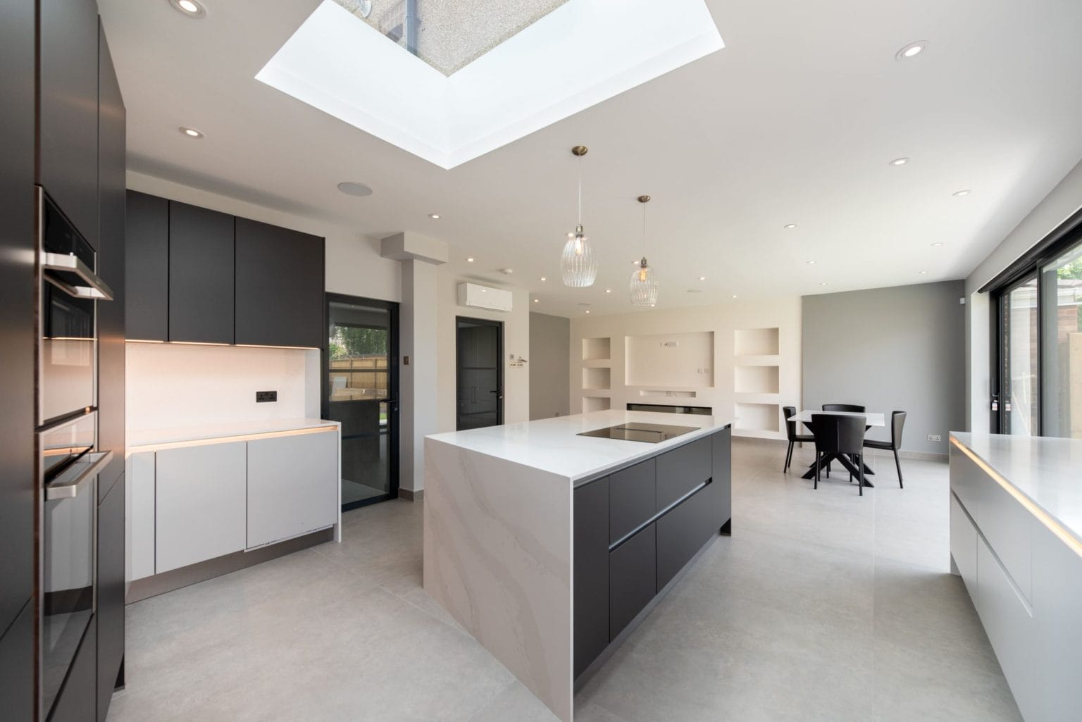 Sleek Modern Graphite and Platinum Grey Kitchen | Ebstone Kitchens