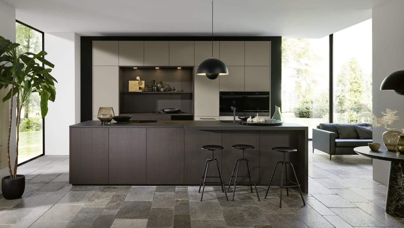 The Rise of Smart Kitchens: Revolutionising Modern Design with Technology