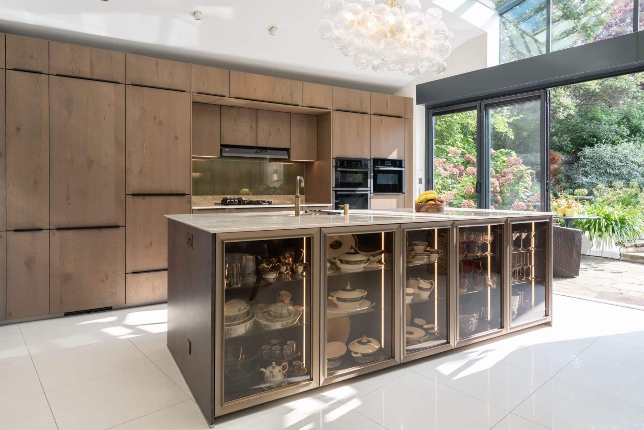 The Rise of Smart Kitchens: Revolutionising Modern Design with Technology